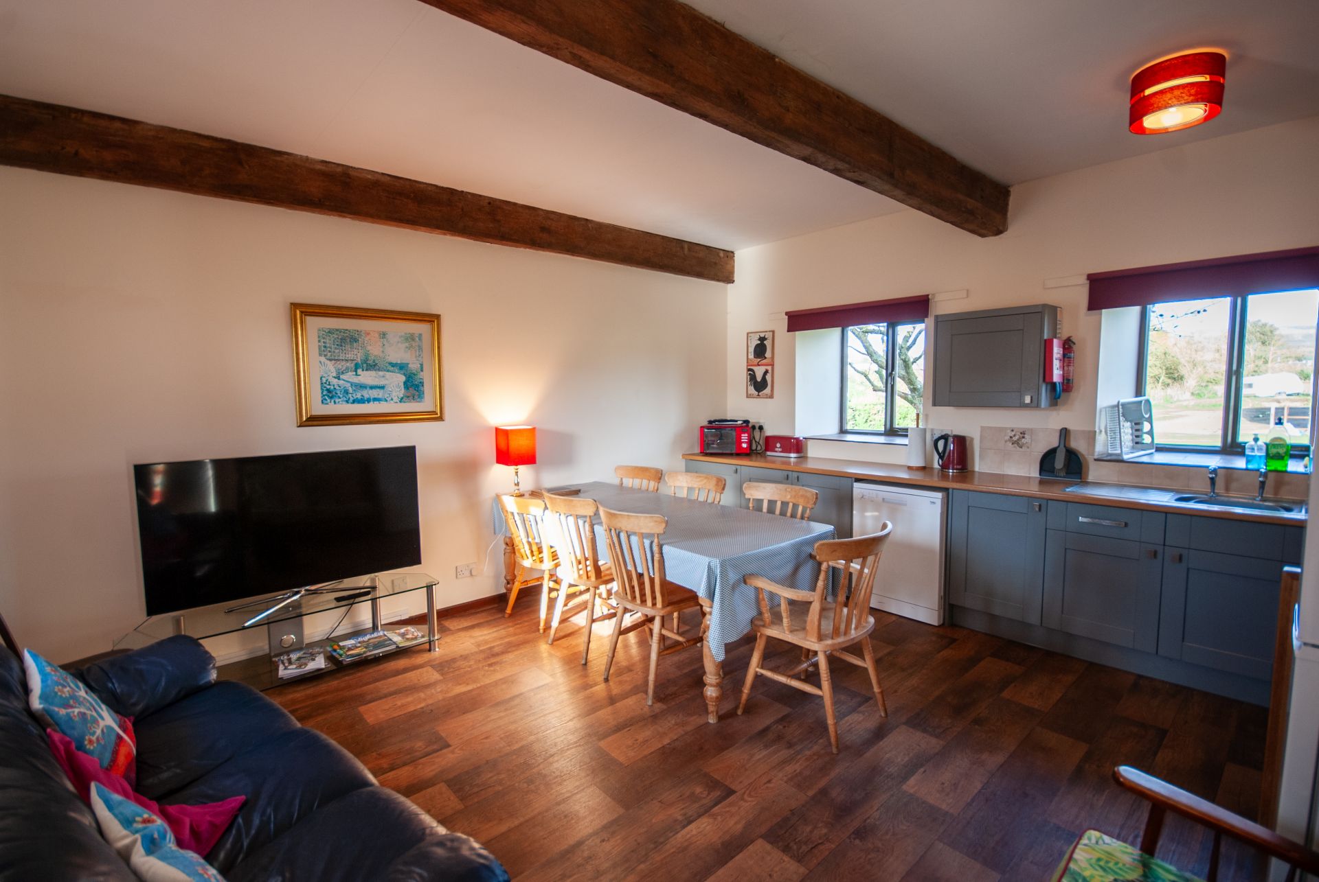 Appletree Cottage - Sleeps 6 - Chilton Farm, Isle of Wight